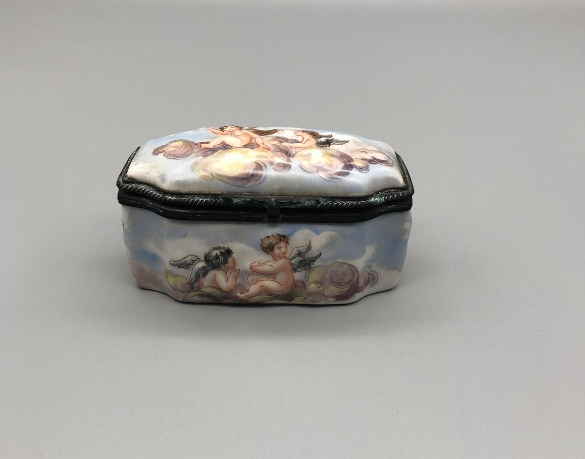 Box, pin - National Trust