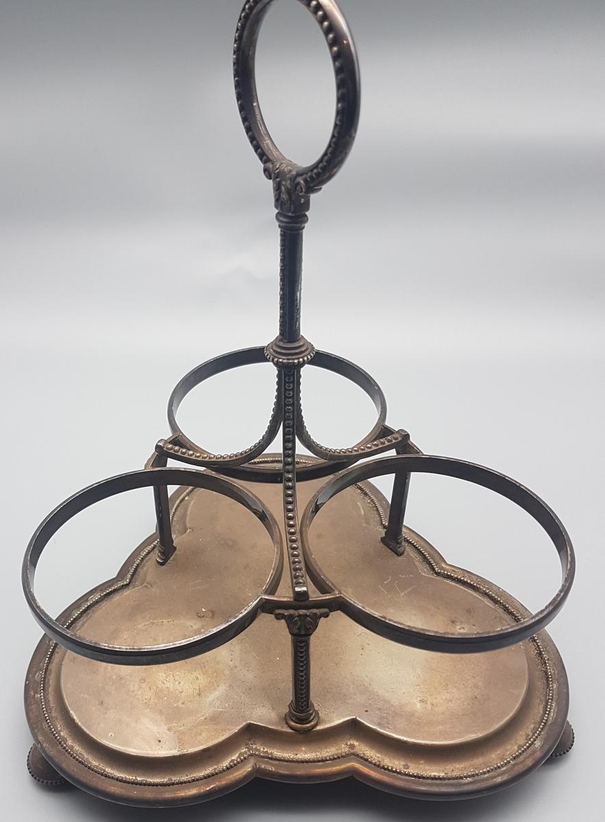 Cruet set holder - National Trust